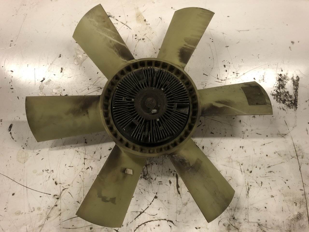 2004 Mercedes-Benz MBE 906 Fan Blade for a Freightliner M2 106 For Sale ...