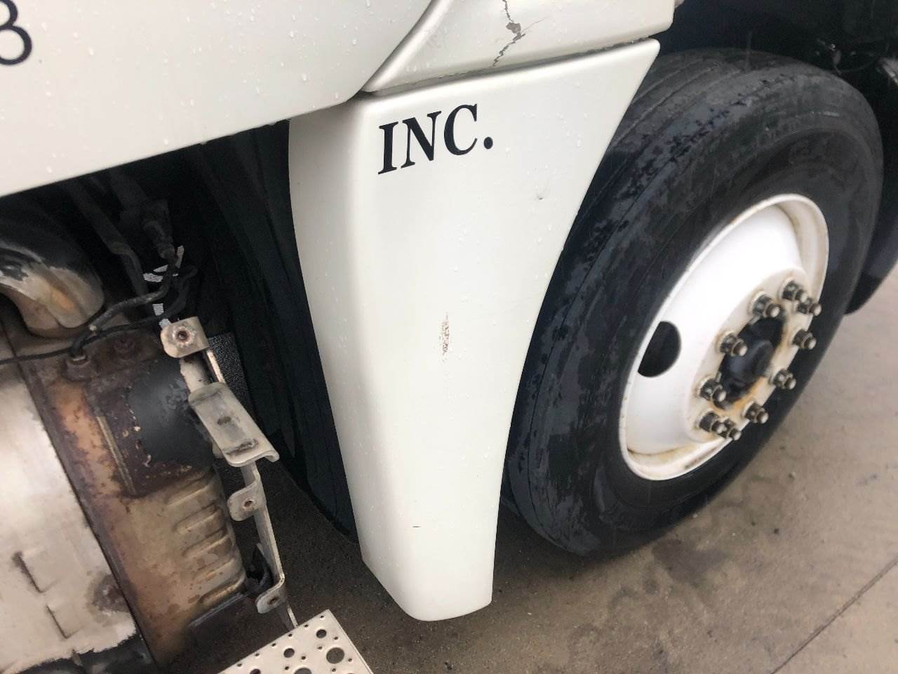 2014 Freightliner Cascadia Fender For Sale | Kansas City, MO | 25643296 ...