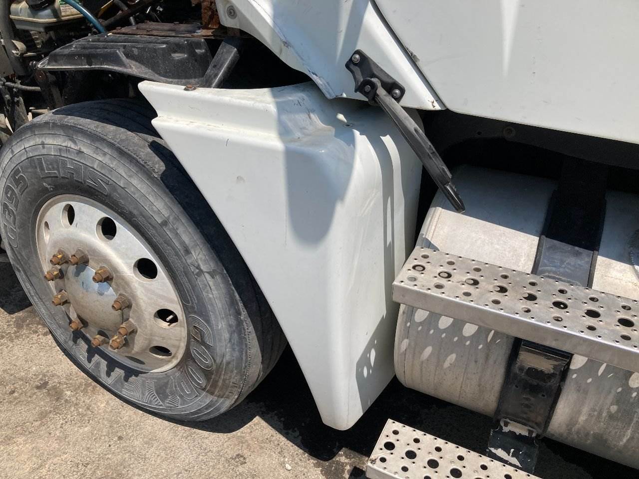 2007 Freightliner Columbia 120 Fender For Sale | Des Moines, IA ...
