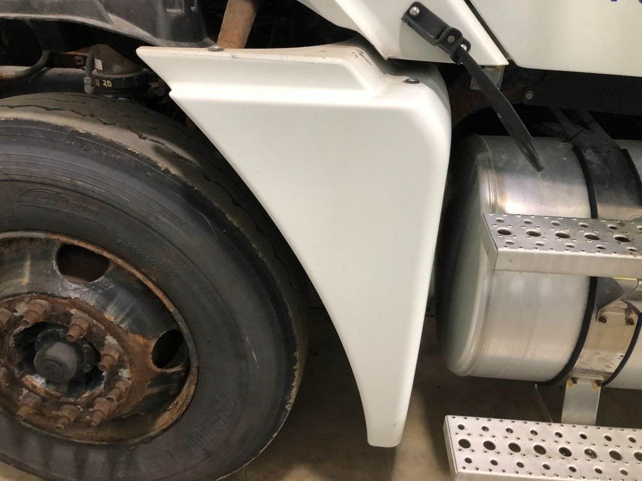 2012 Freightliner Columbia 120 Fender For Sale | Winimac, IN | 25463382 ...