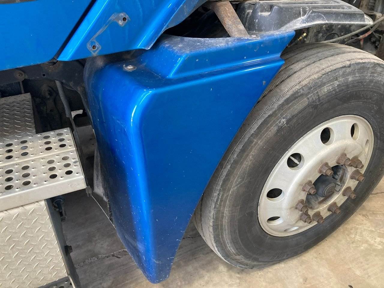 2007 Freightliner Columbia 120 Fender For Sale | Winimac, IN | 25492115 ...