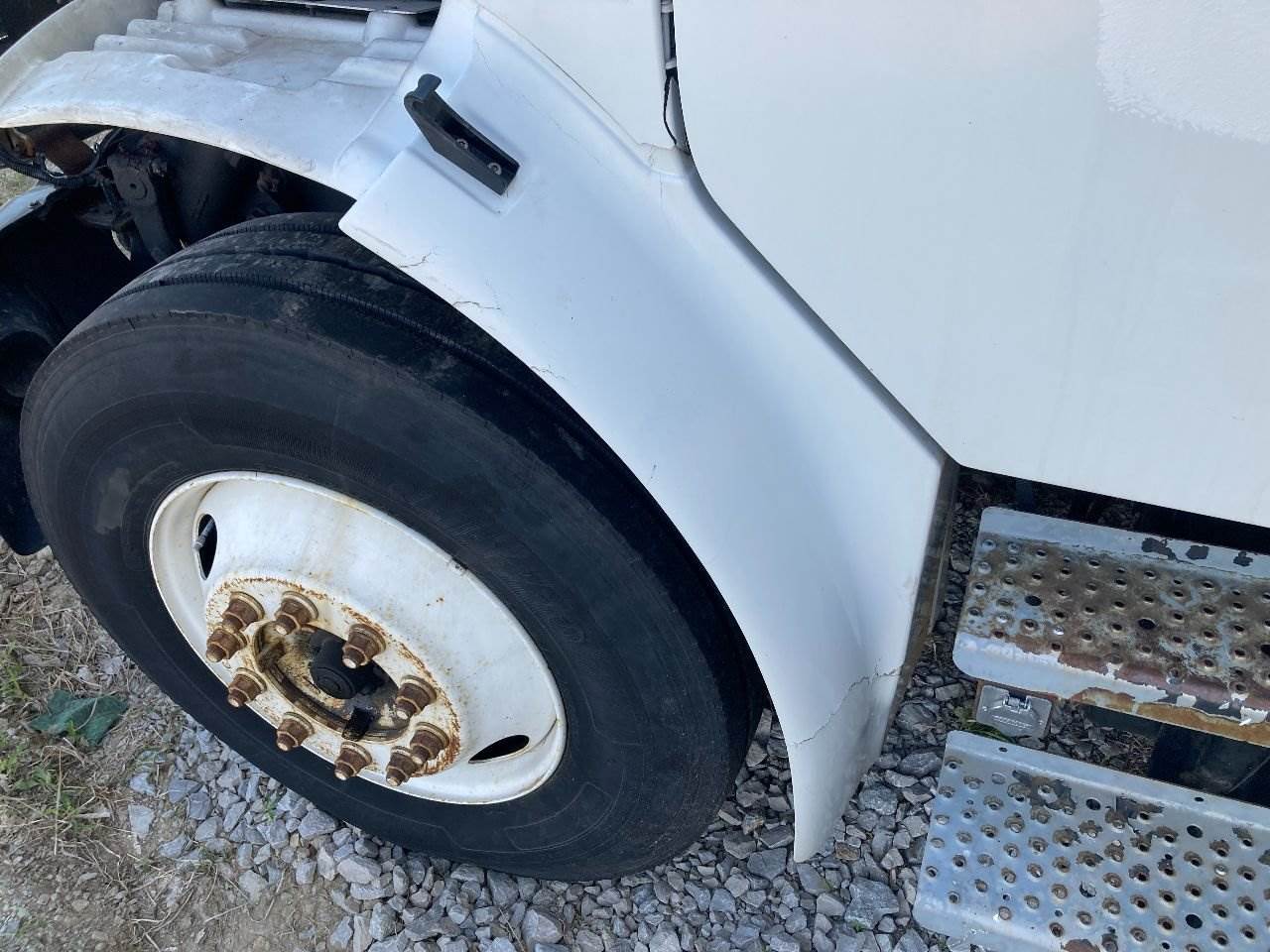 2006 Freightliner M2 106 Fender For Sale | Des Moines, IA | 25434005 ...