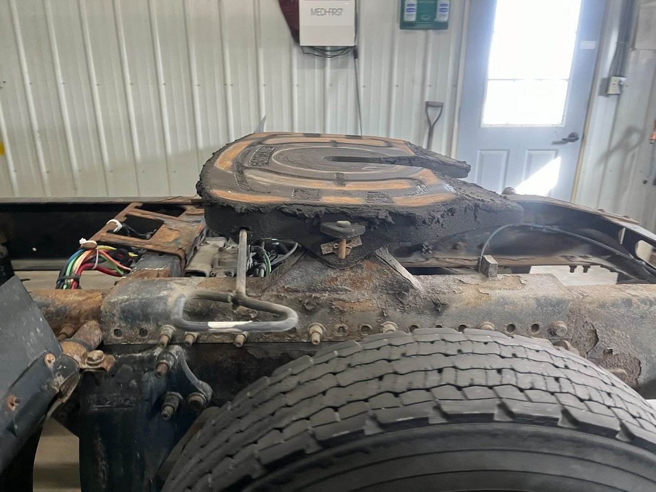 2007 Fontaine SLTPL7000 Fifth Wheel for a Freightliner M2 106 For Sale ...