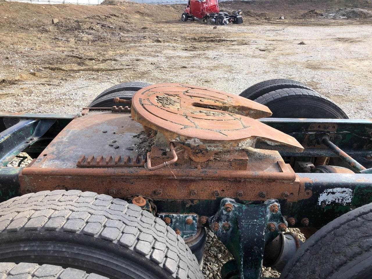 1992 Holland FW8 Fifth Wheel for a Freightliner FLD120 For Sale | Des ...