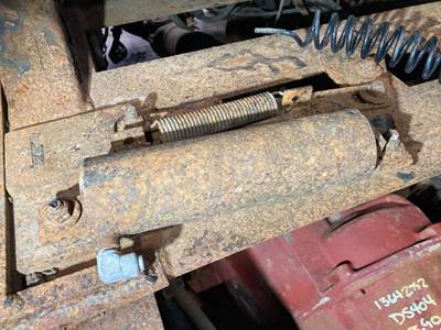 2000 Jost JSK37FSL Fifth Wheel for a Volvo VNM For Sale | Sioux Falls ...