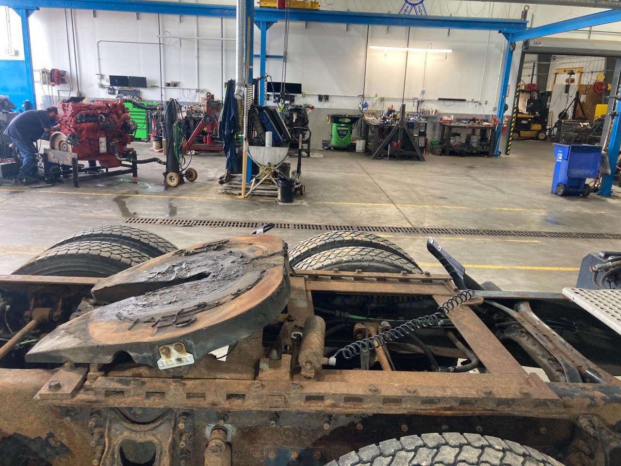 1999 Jost JSK37FSL Fifth Wheel for a International 9400 For Sale ...