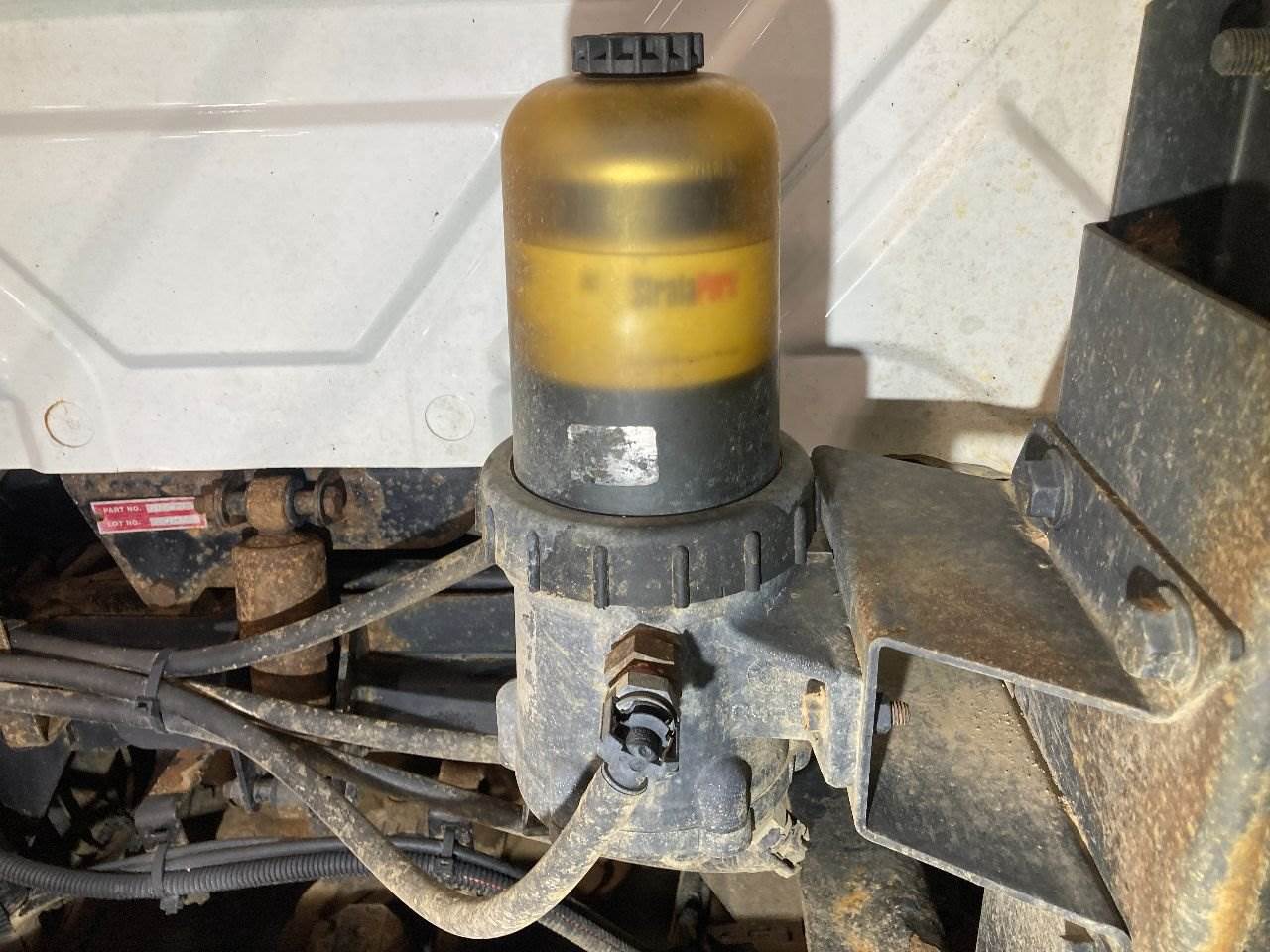 2007 Cummins ISM Fuel Filter Assembly for a International 8600 For Sale ...