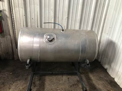 Fuel Tanks For Sale - Semi Truck / Commercial Truck Fuel Tanks ...