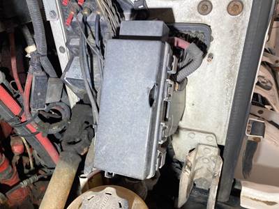 Peterbilt Fuse Boxes & Panels For Sale | MyLittleSalesman.com