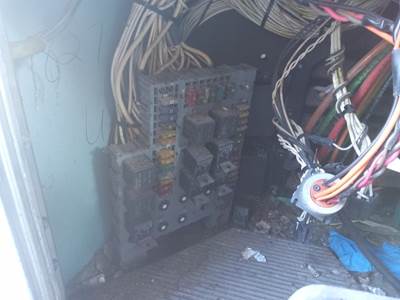 Peterbilt Fuse Boxes & Panels For Sale | MyLittleSalesman.com