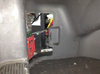 Peterbilt Fuse Boxes & Panels For Sale | MyLittleSalesman.com