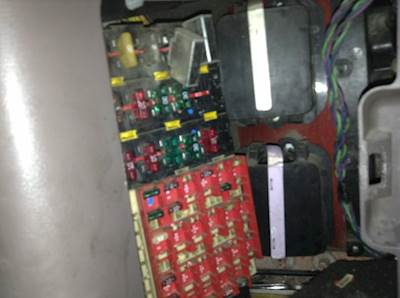 Peterbilt Fuse Boxes & Panels For Sale | MyLittleSalesman.com