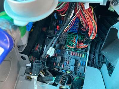 Peterbilt Fuse Boxes & Panels For Sale | MyLittleSalesman.com