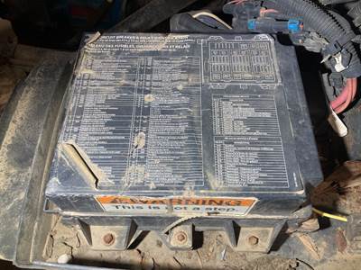 Sterling Fuse Boxes & Panels - L9501, A9513, Acterra and More ...