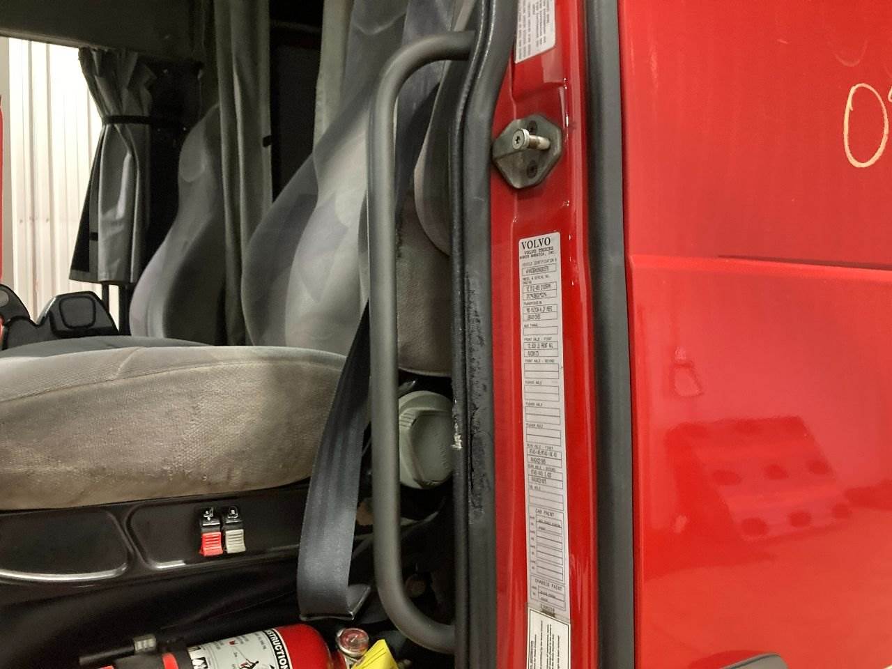 2005 Volvo VNL Grab Handle For Sale | Winimac, IN | 25489766 ...