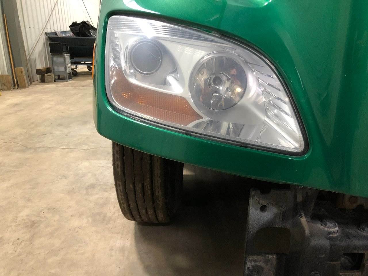 Peterbilt 579 Headlight Relay Location at Samantha Brabyn blog