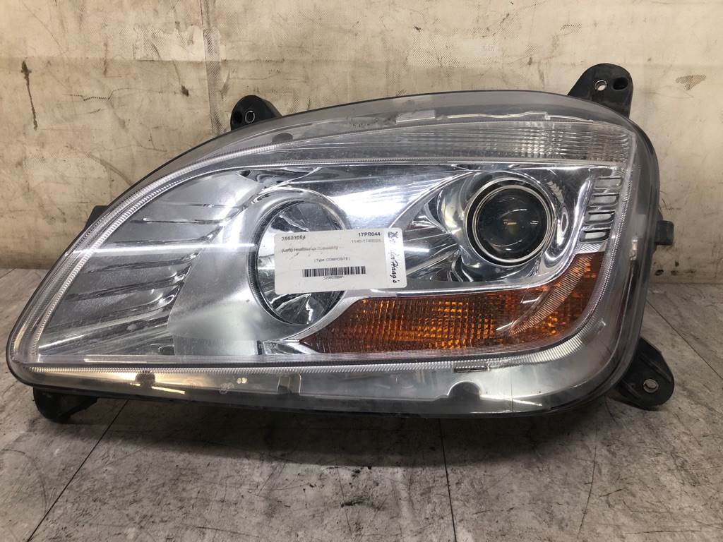 2017 Peterbilt 579 Headlight Assembly For Sale | Council Bluffs, IA ...