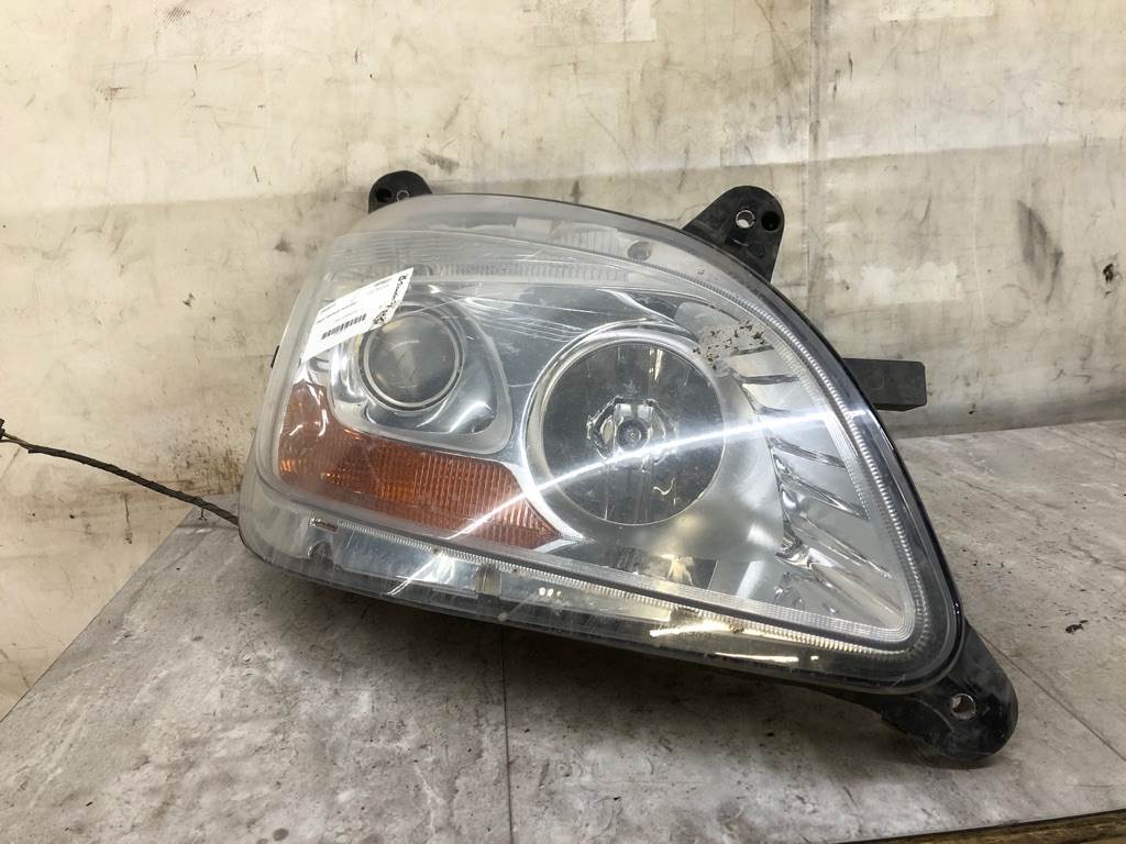 2019 Peterbilt 579 Headlight Assembly For Sale | Council Bluffs, IA ...