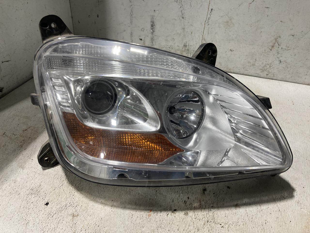2014 Peterbilt 579 Headlight Assembly For Sale | Spencer, IA | P54-6163 ...