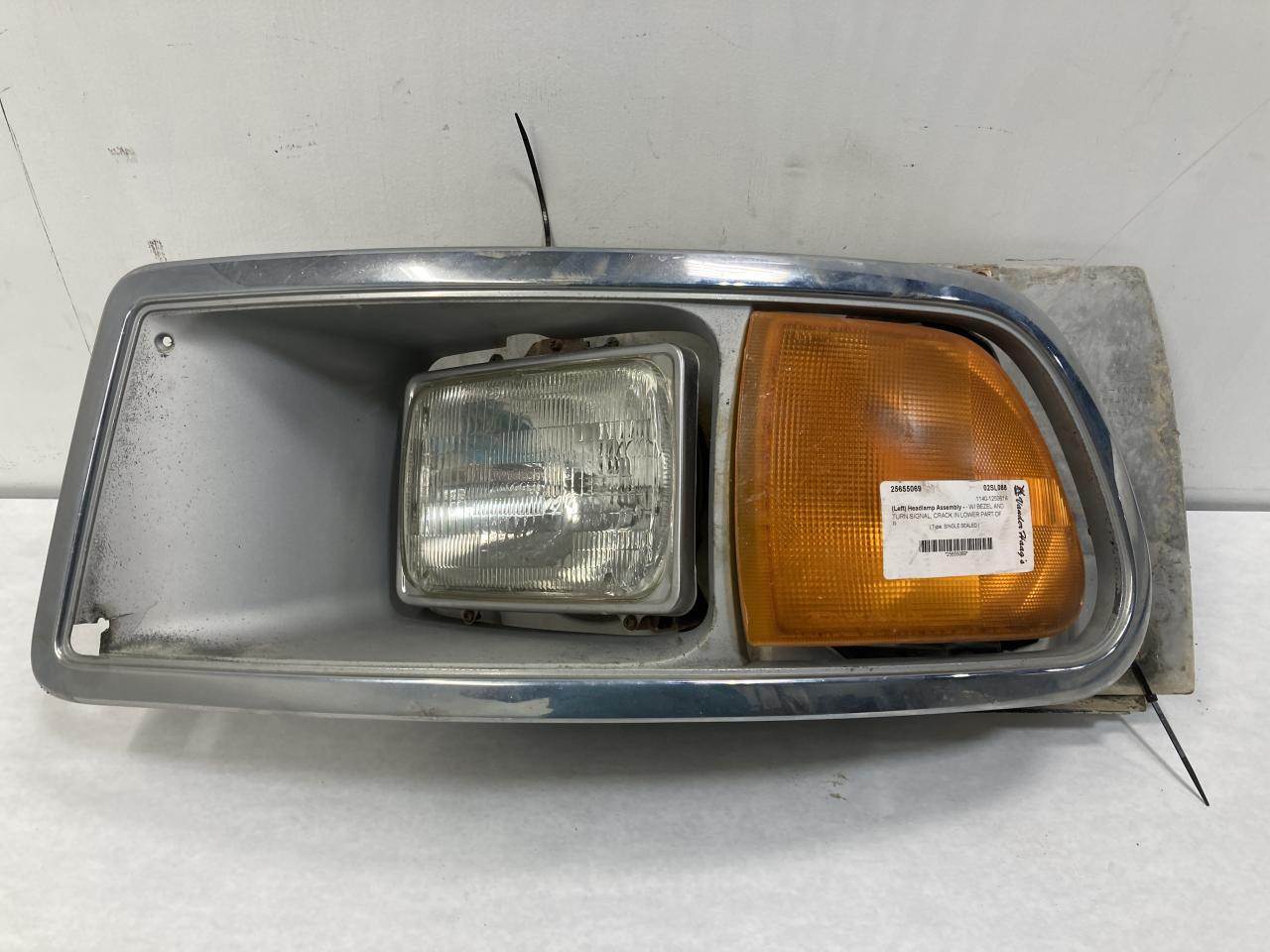 2002 Sterling L9513 Headlight Assembly For Sale | Sioux Falls, SD ...