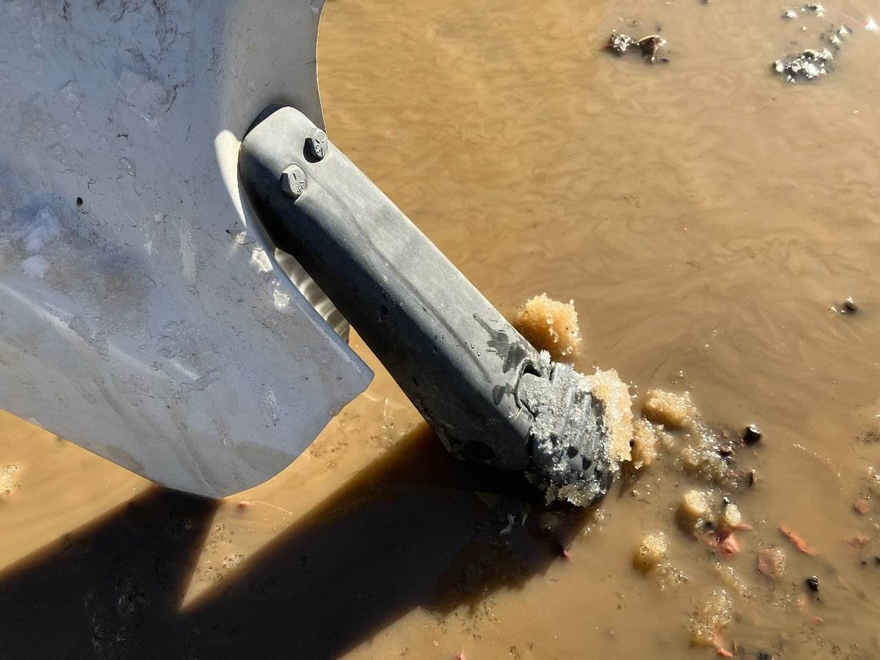 2003 Sterling L9501 Hood Latch For Sale | Sioux Falls, SD ...