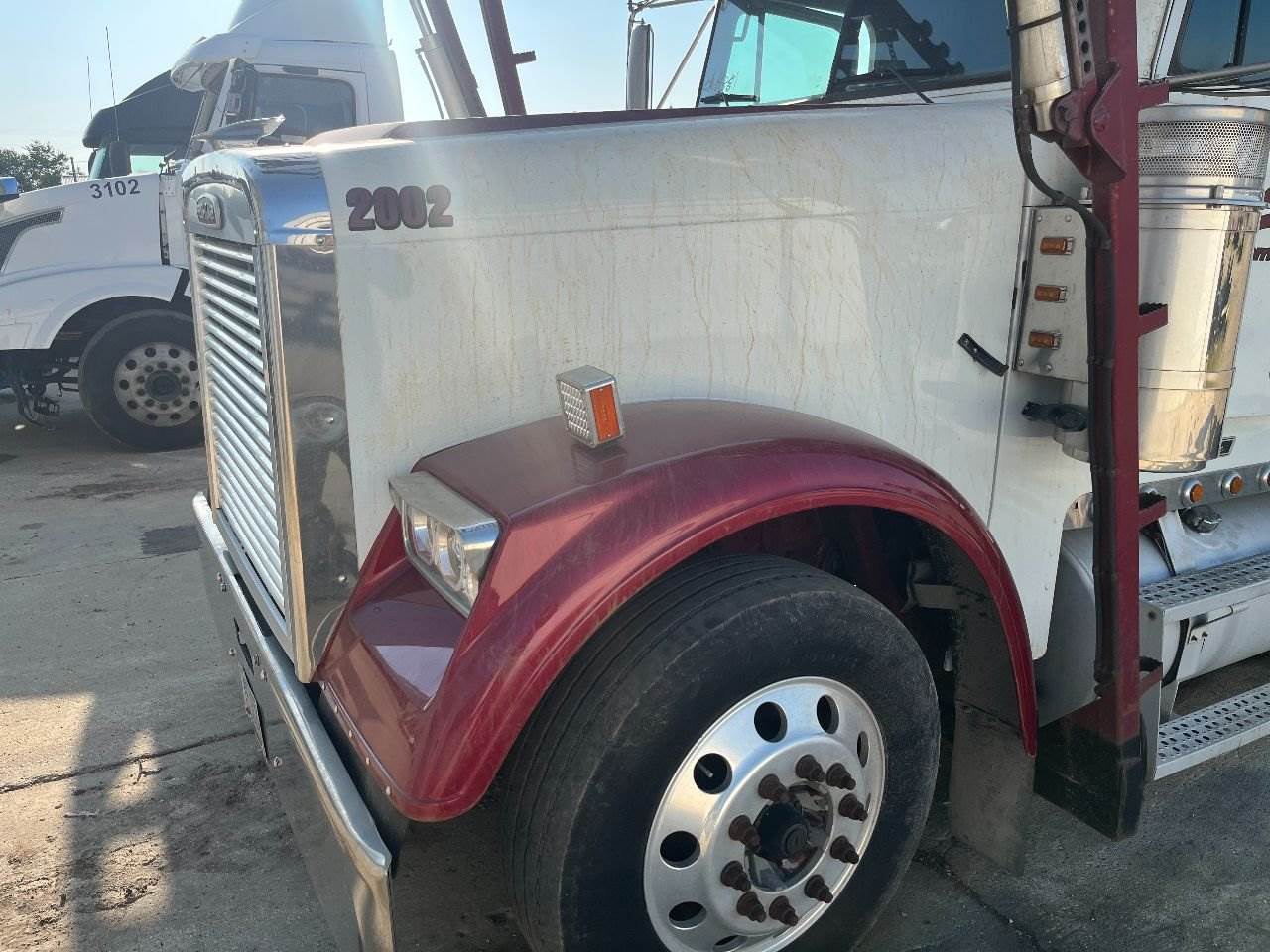 2001 Freightliner FLD120 Classic Hood For Sale | Spencer, IA | 25499350 ...