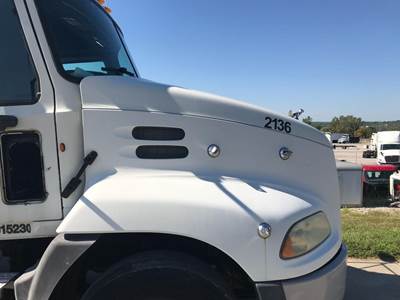 2011 Mack CXU Hood For Sale | Kansas City, MO | 25698496 ...