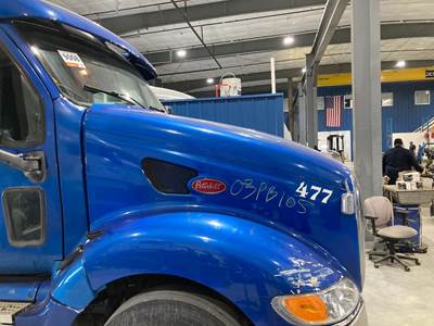 2003 Peterbilt 387 Hood For Sale | Winimac, IN | 25644227 ...
