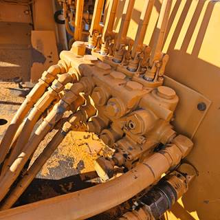 1986 Case 480D Hydraulic Valve For Sale | Winimac, IN | D99490 ...