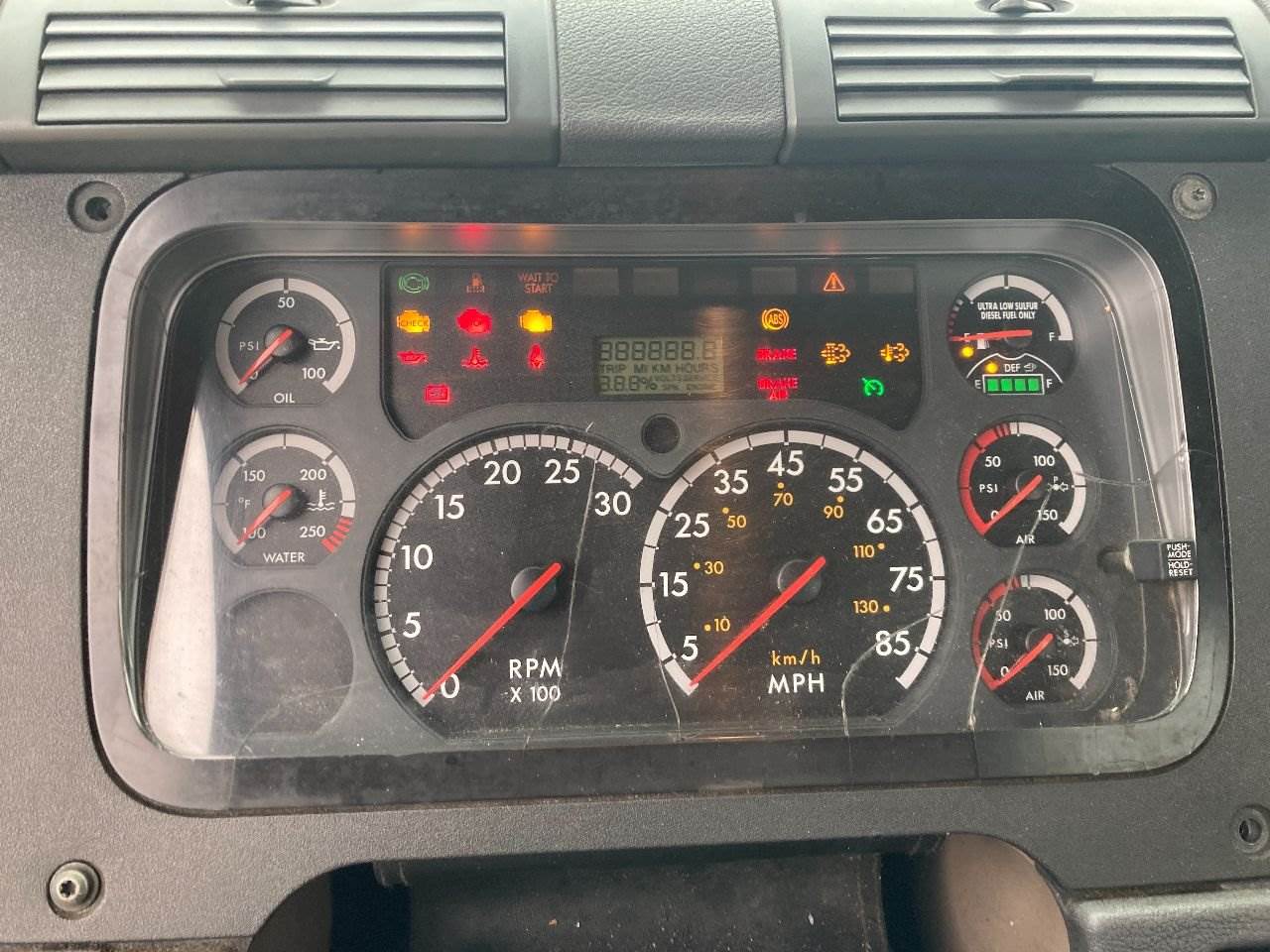 2013 Freightliner Cascadia Instrument Panel Cluster For Sale | Spencer ...
