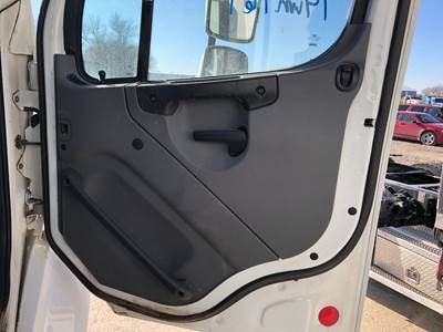 Freightliner Interior Door Panels For Sale | MyLittleSalesman.com