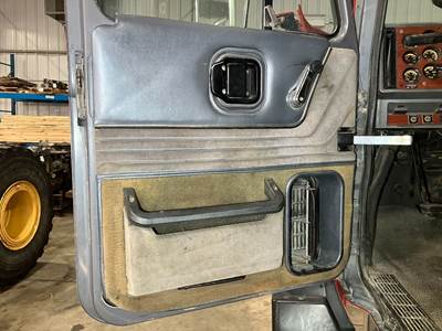 Mack Interior Door Panels For Sale | MyLittleSalesman.com