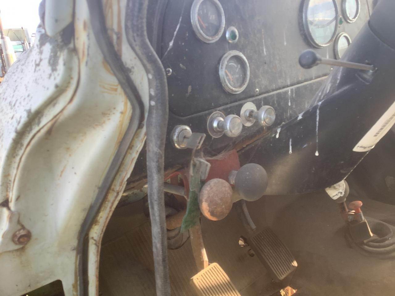 1974 International Loadstar 1600 Interior Part for a International 1600 ...