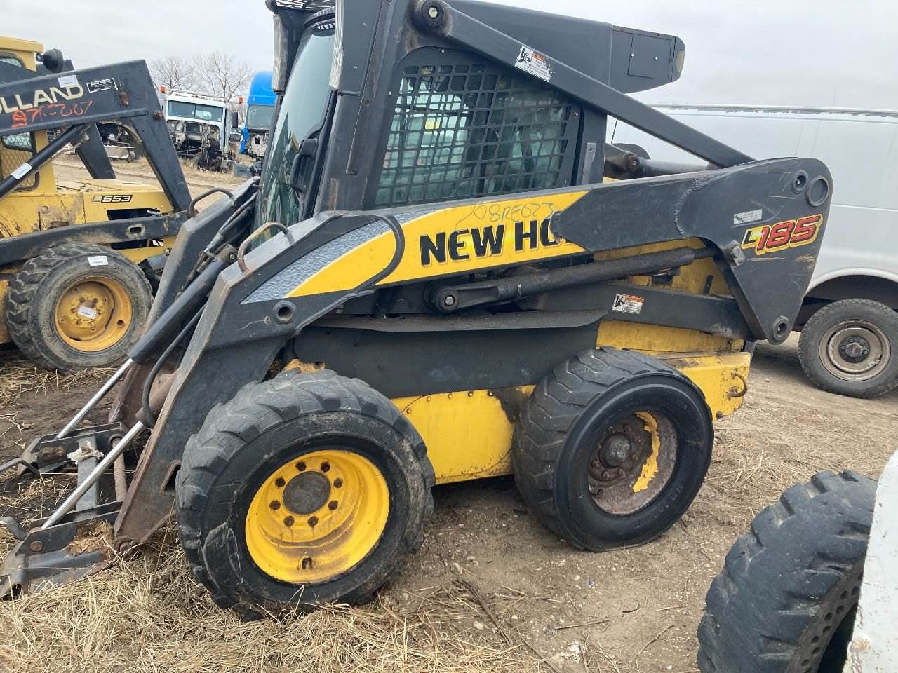 2008 New Holland L185 Loader Lift Arm For Sale | Spencer, IA | 87461542 ...