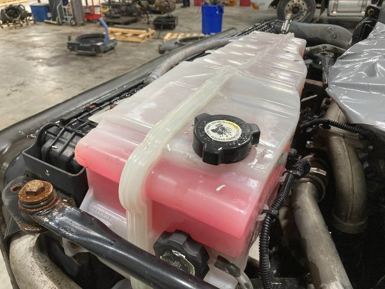 2017 Freightliner Cascadia Radiator Overflow Bottle / Surge Tank For ...
