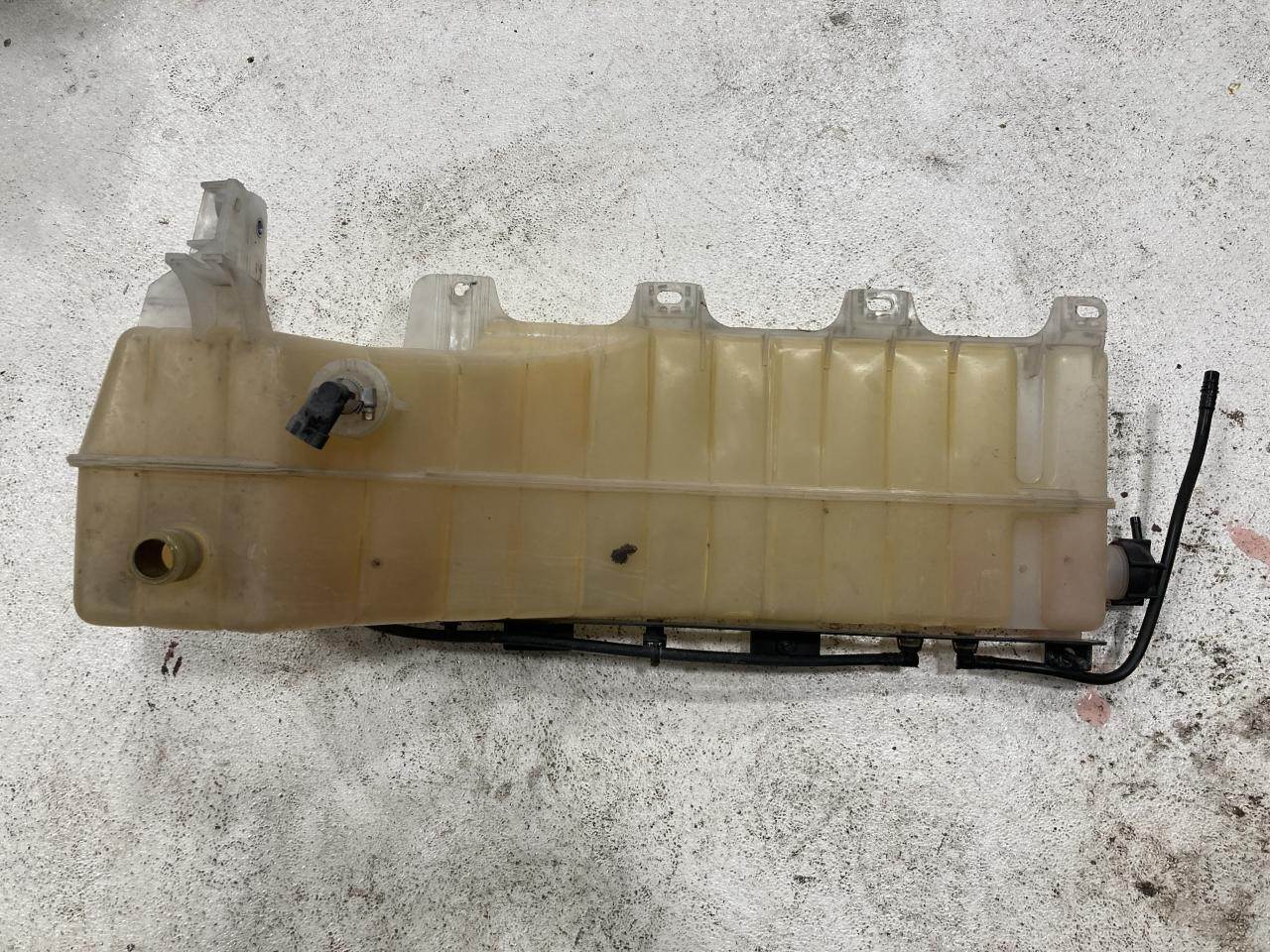 2020 Mack AN (ANTHEM) Radiator Overflow Bottle / Surge Tank For Sale ...