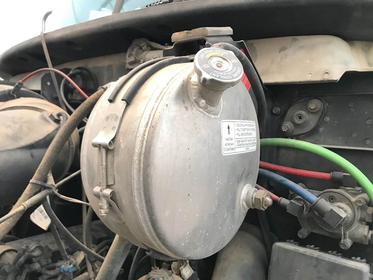 2007 Mack CXN Radiator Overflow Bottle / Surge Tank For Sale | Council ...