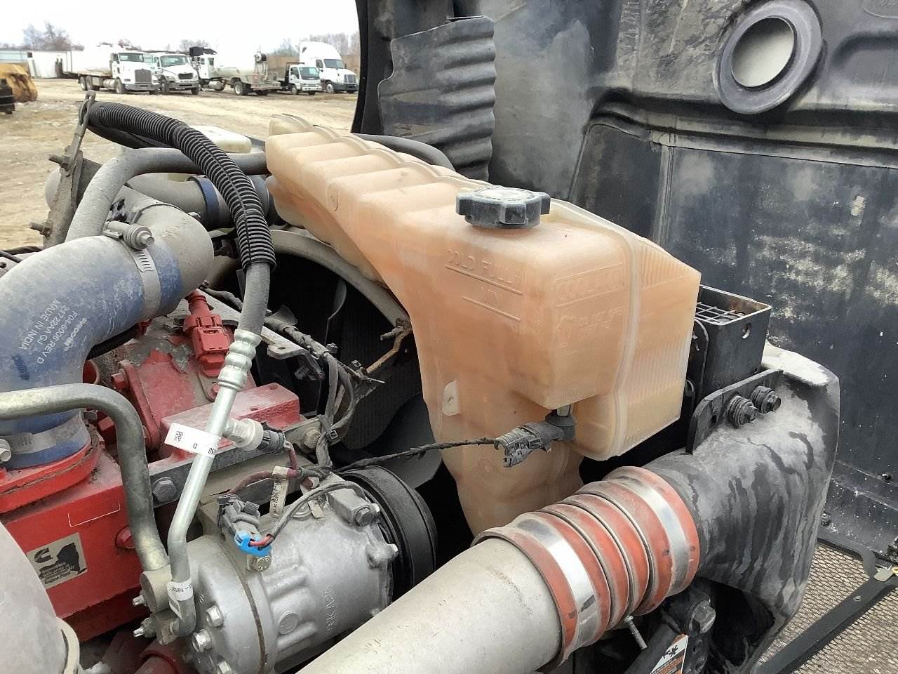 2018 Peterbilt 579 Radiator Overflow Bottle / Surge Tank For Sale | Des ...