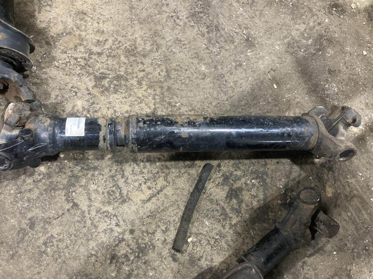 2016 Meritor RDSRPL25 Rear Driveshaft for a Freightliner Cascadia For ...
