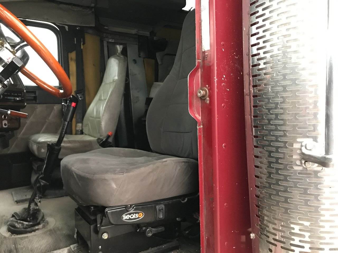 1999 Freightliner Classic XL Air Ride Seat For Sale | Council Bluffs ...
