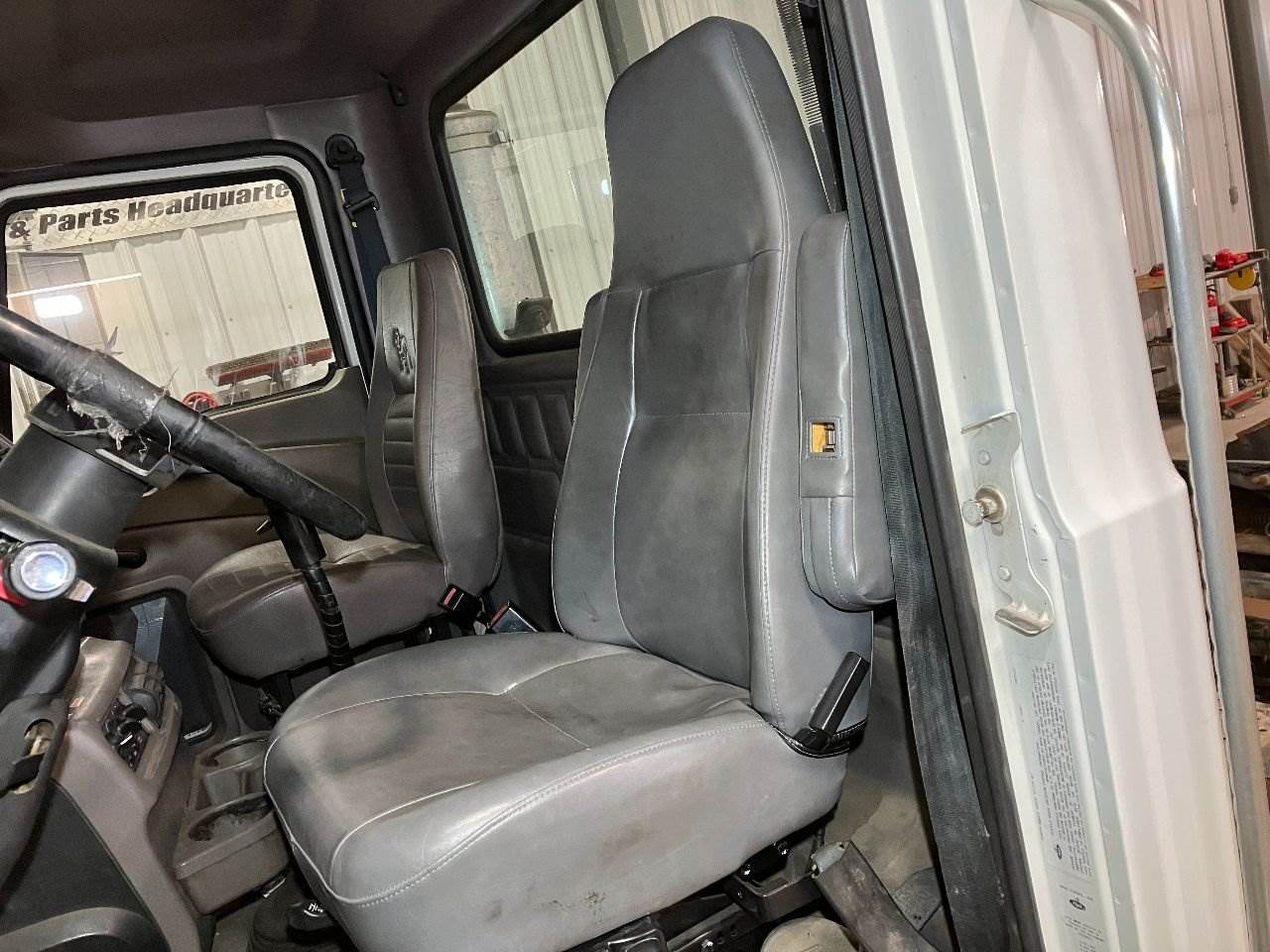 2003 Mack CH Air Ride Seat For Sale | Sioux Falls, SD | 25566842 ...