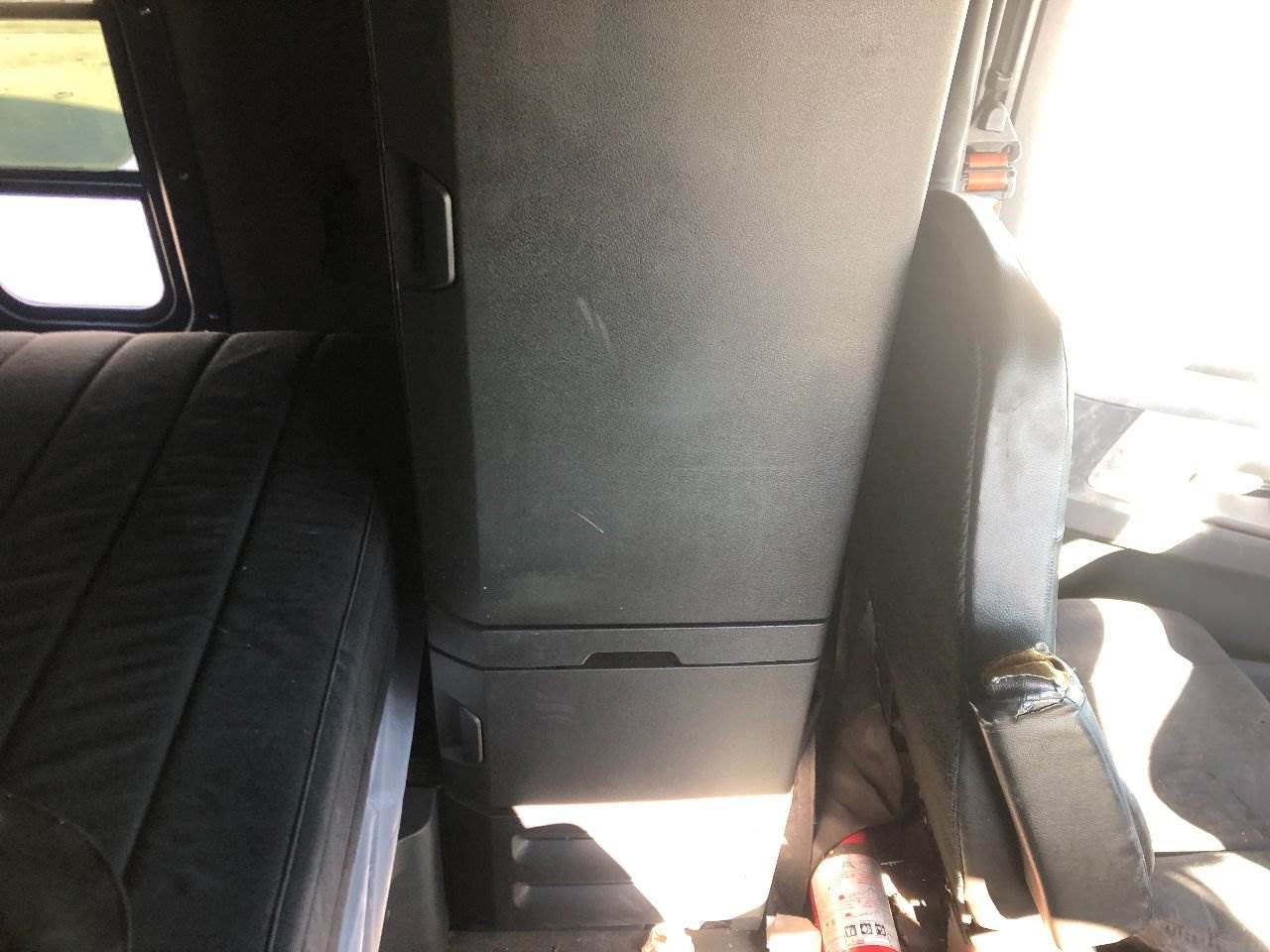 2020 Freightliner Cascadia Sleeper Cabinet For Sale | Kansas City, MO ...