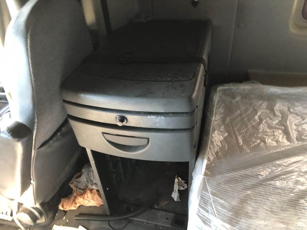 2014 International ProStar Sleeper Cabinet For Sale | Kansas City, MO ...