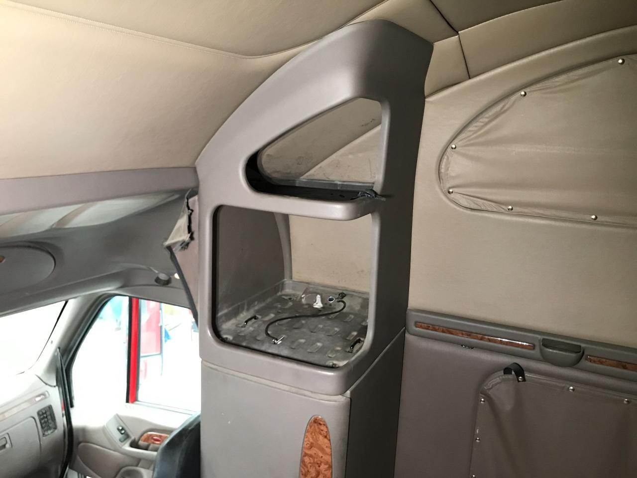 2010 Peterbilt 387 Sleeper Cabinet For Sale | Council Bluffs, IA ...