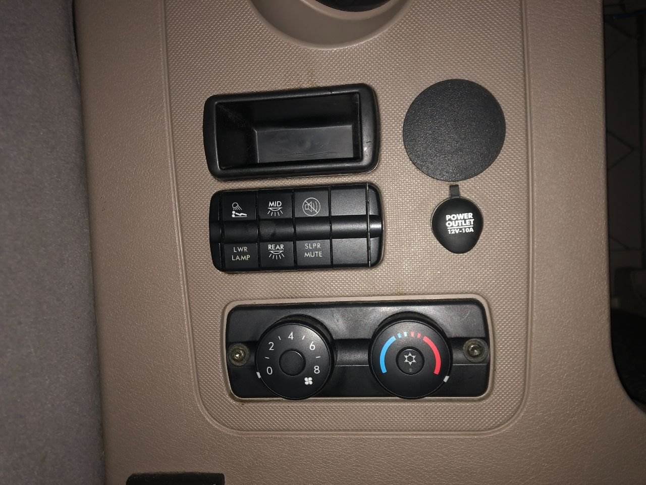 2017 Freightliner Cascadia Sleeper Controls For Sale | Kansas City, MO ...