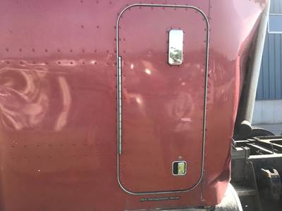 Peterbilt Sleeper Doors For Sale | MyLittleSalesman.com