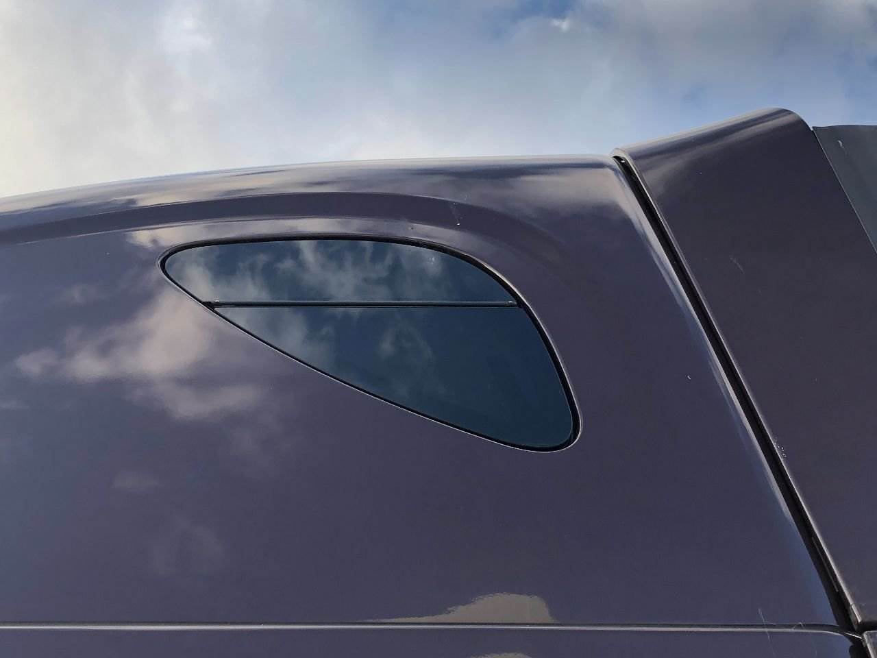 2011 Freightliner Cascadia Sleeper Window For Sale | Spencer, IA ...