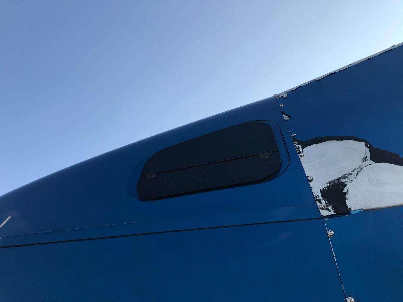 2007 Freightliner Columbia 120 Sleeper Window For Sale | Kansas City ...