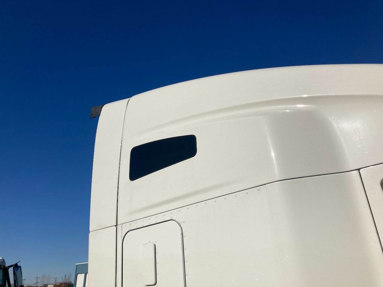 2022 Kenworth T680 Sleeper Window For Sale | Kansas City, MO | 25551981 ...