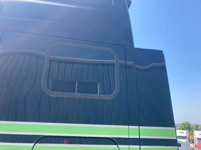 2010 Peterbilt 387 Sleeper Window For Sale | Kansas City, MO | 25299752 ...
